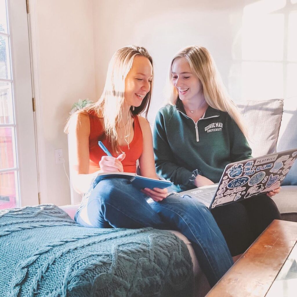 How Sororities Help Members Achieve Academic Goals - TheSororityLife.com